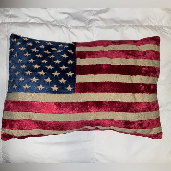 Bed Bath & Beyond | Bedding | American Flag Pillow | Poshmark